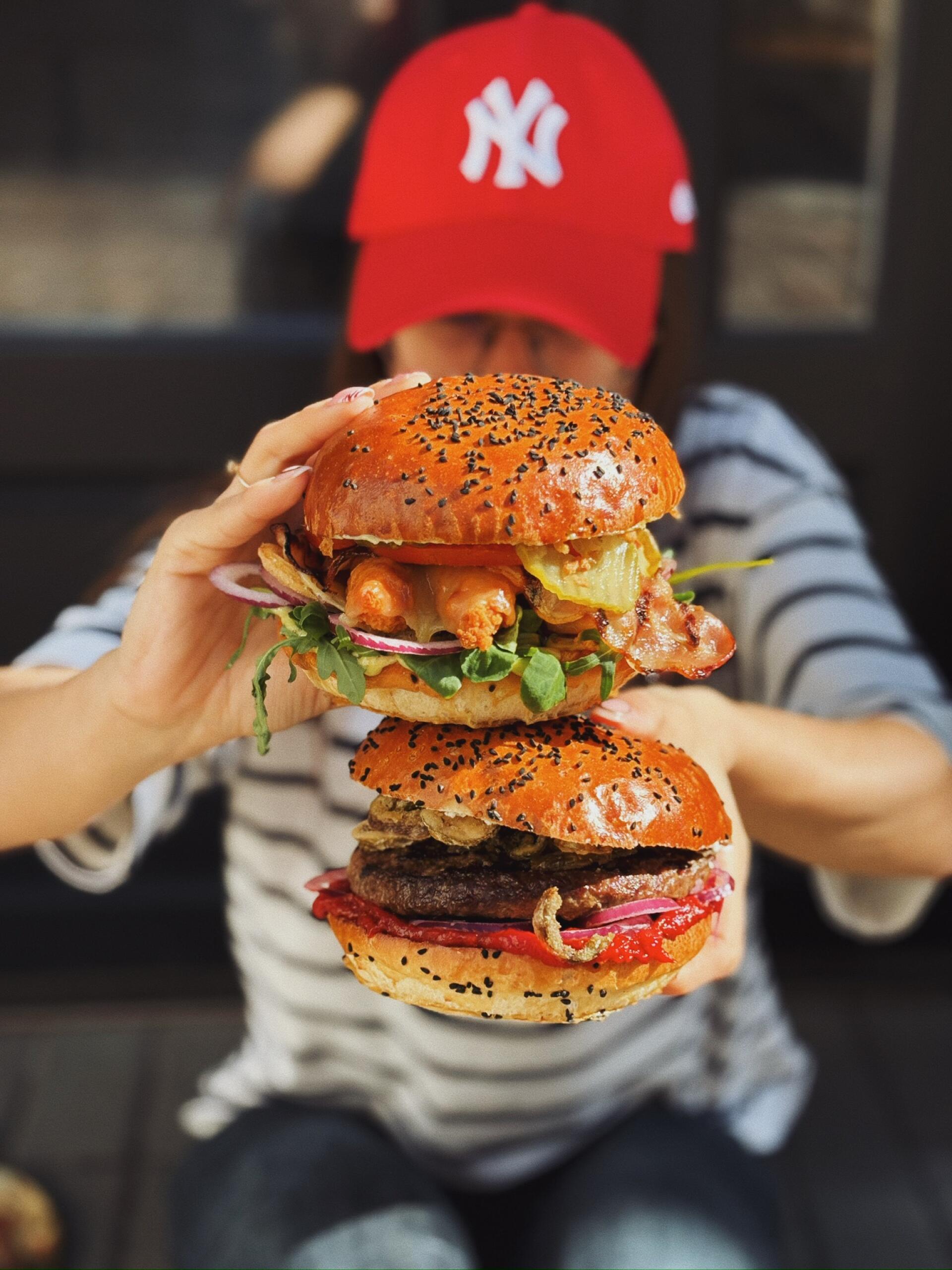 🍽️ Fat Bob Burger, Poznań - booking table online w Zjedz.my