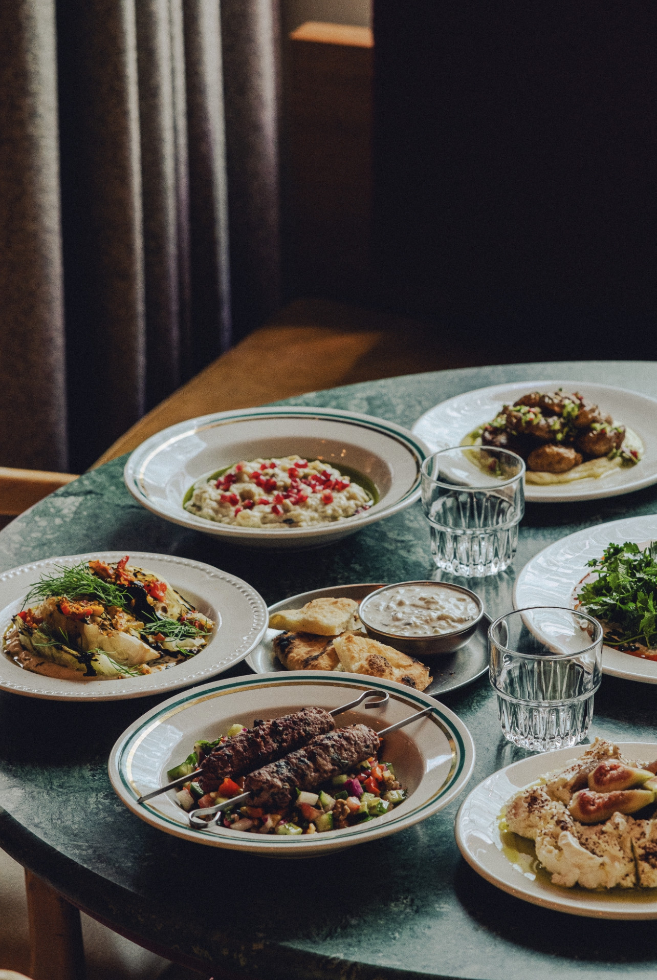 🍽️ Bar Leon, Gdańsk - booking table online w Zjedz.my