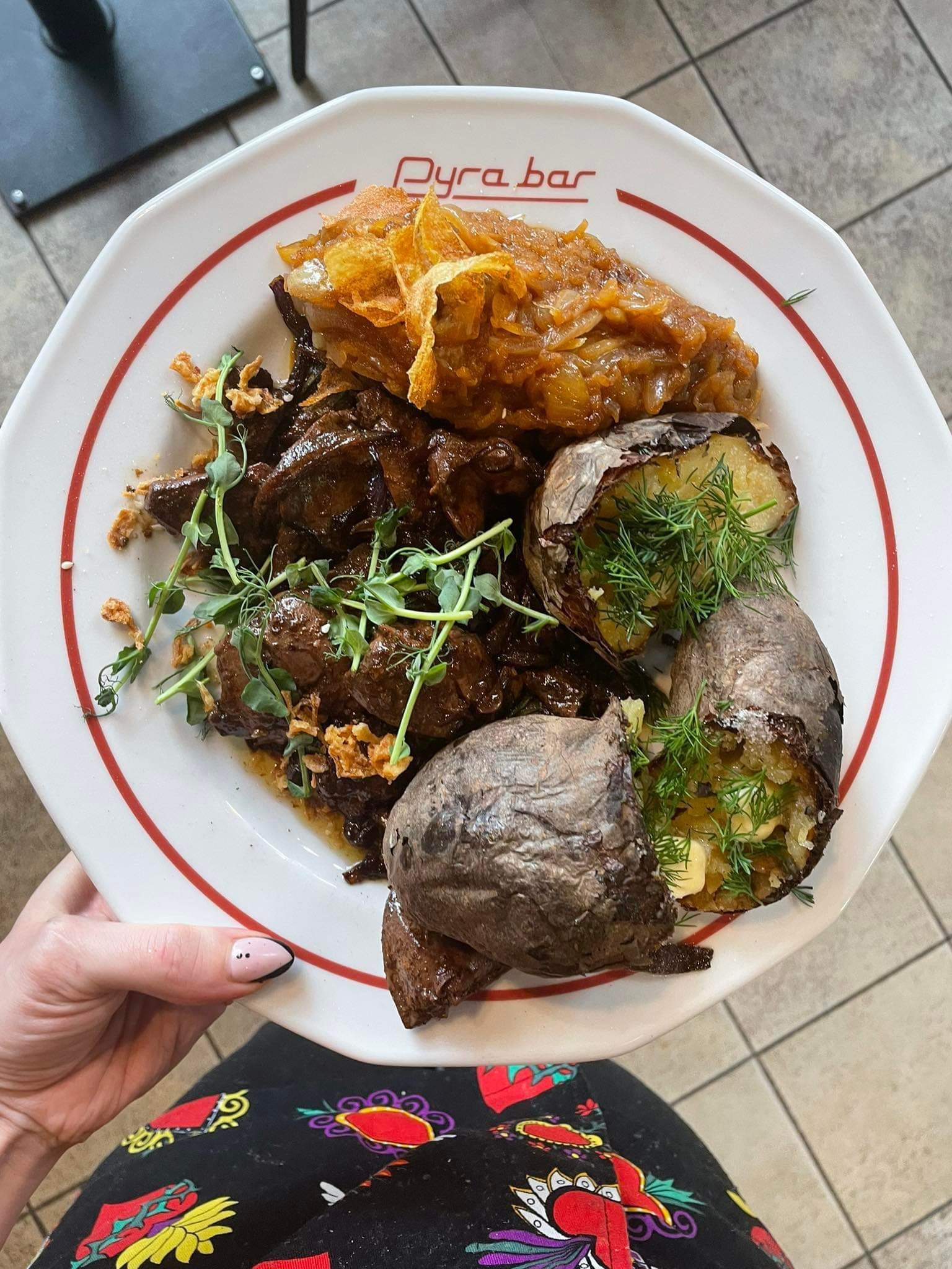 🍽️ Pyra Bar, Poznań - booking table online w Zjedz.my