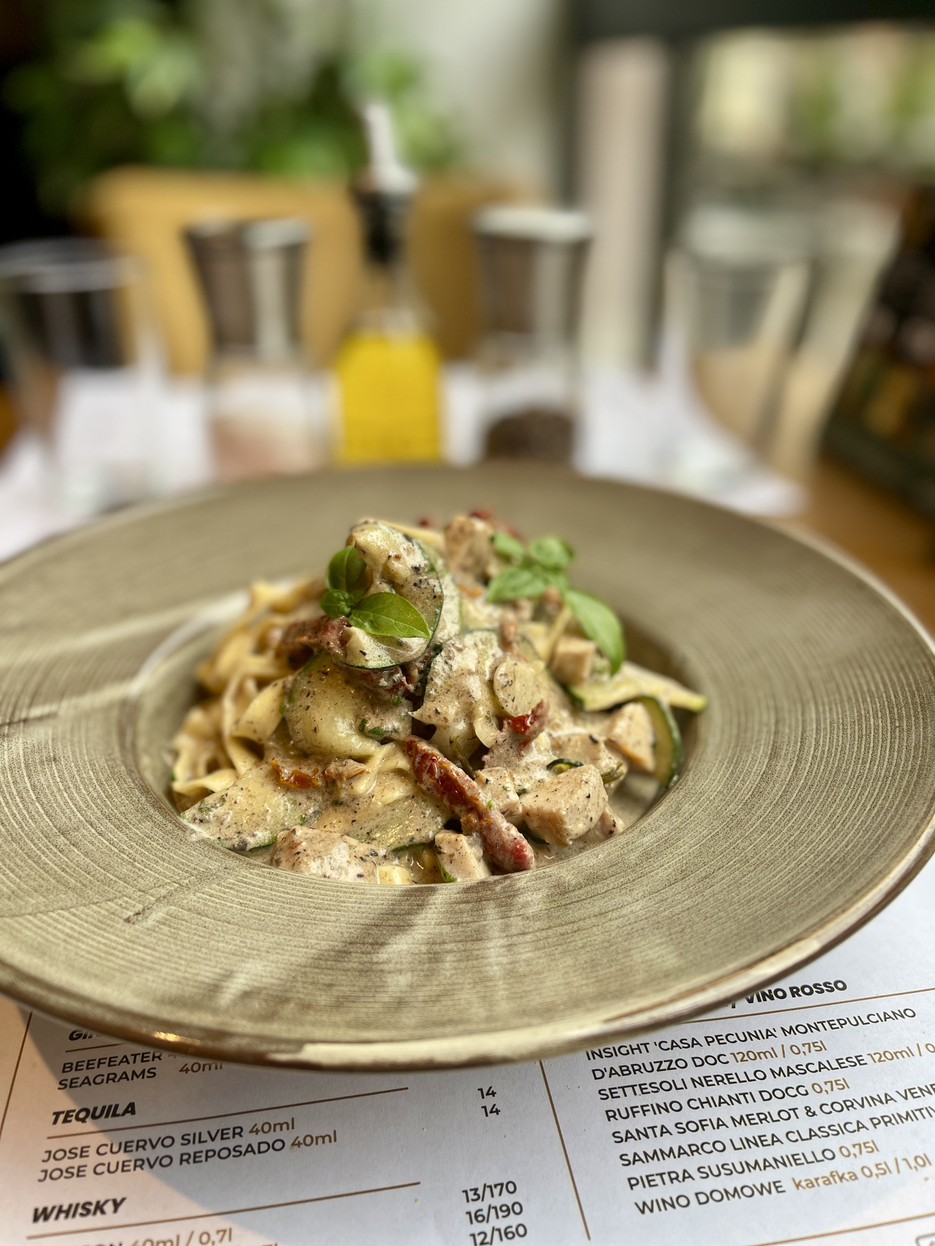 🍽️ NITKA Pasta - Wine & Chill Łódź, Łódź - booking table online w Zjedz.my