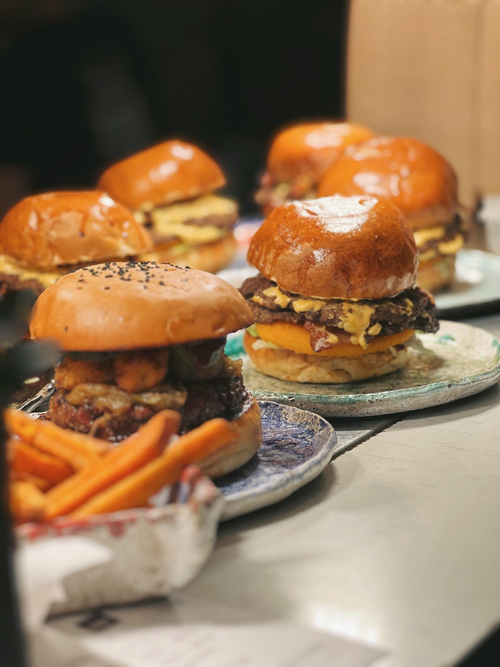 🍽️ Fat Bob Burger, Poznań - booking table online w Zjedz.my