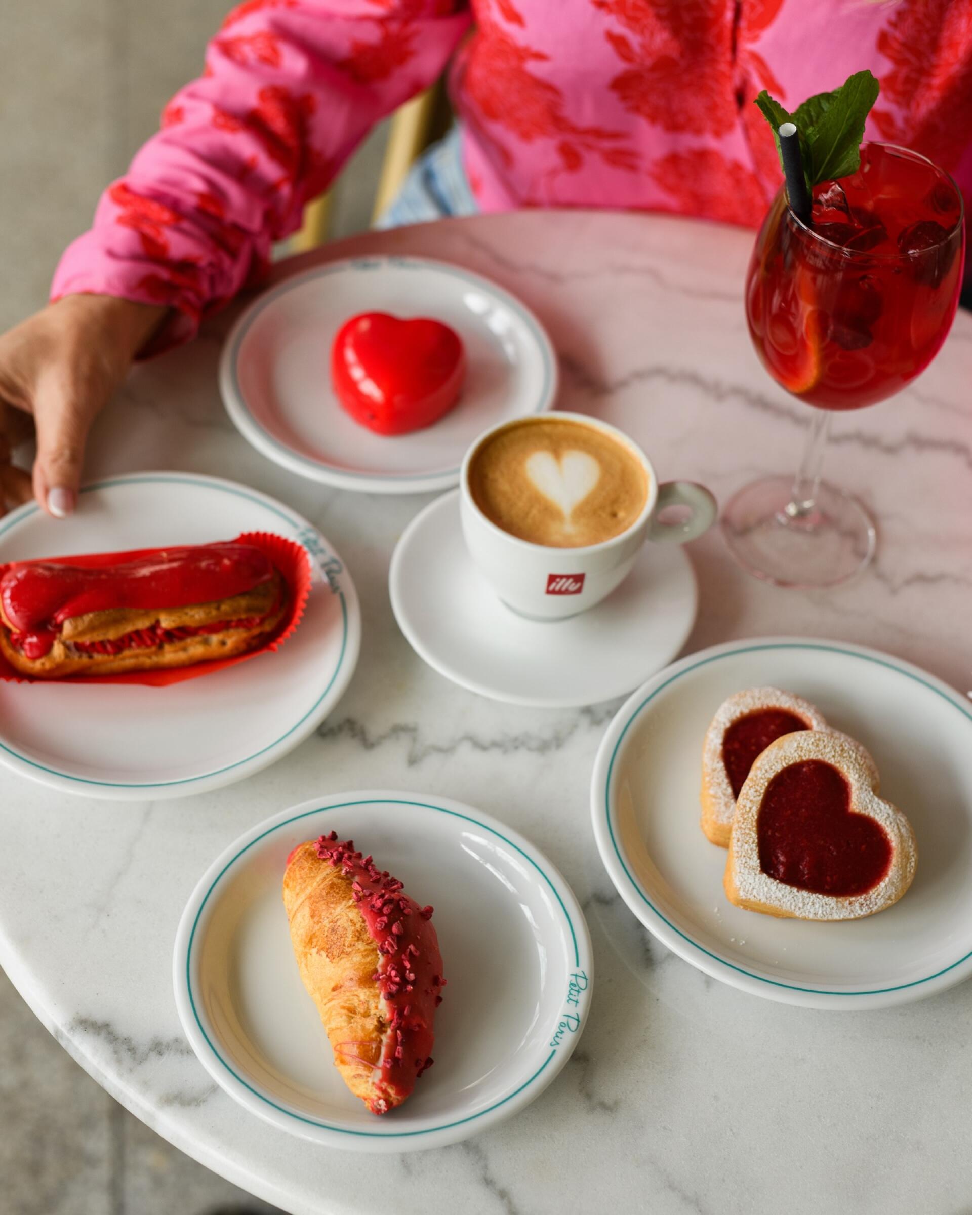 🍽️ Petit Paris Park Wilsona, Poznań - booking table online w Zjedz.my