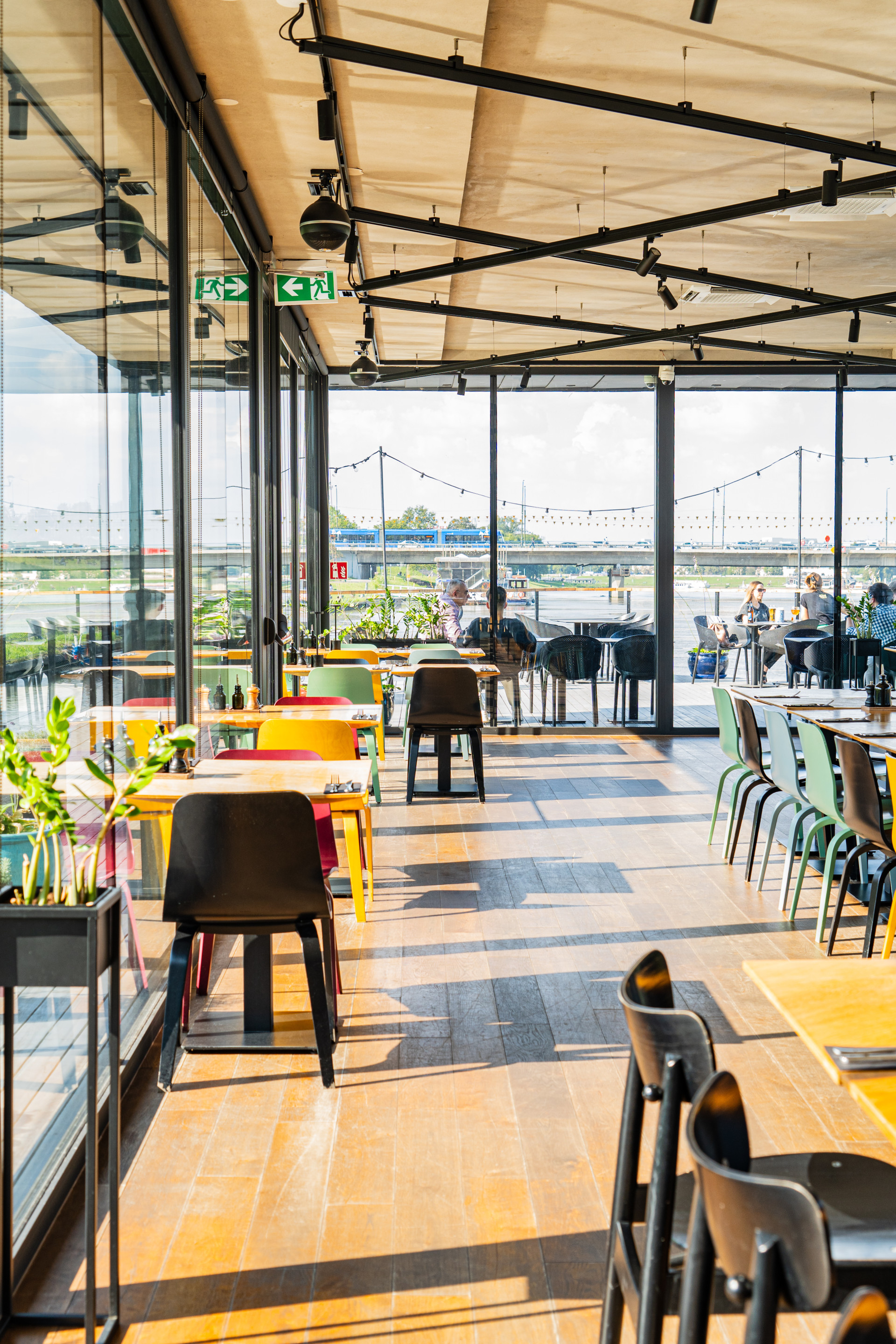 🍽️ Restauracja Pino River, Kraków - booking table online w Zjedz.my