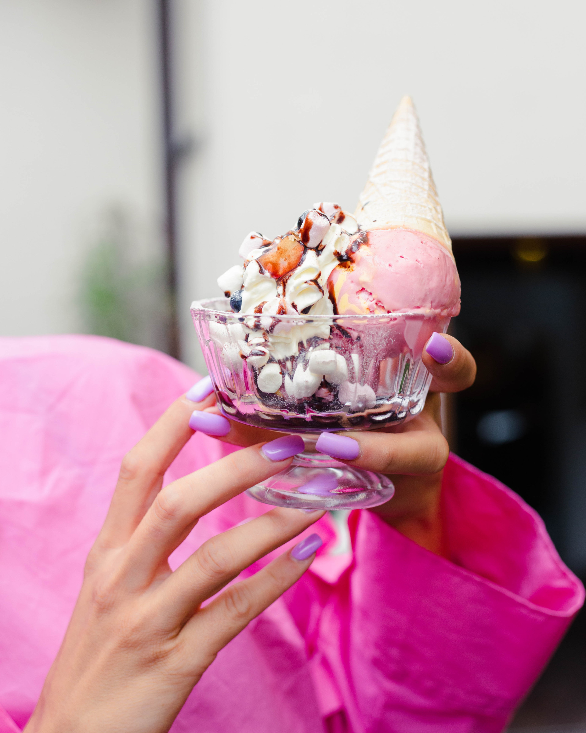 🍽️ Just Friends Poznań - Restauracja | Cocktail bar, Poznań - booking ...